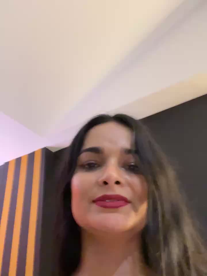 CataleyaRusso's Nude Videos & Recorded Shows | superchatlive