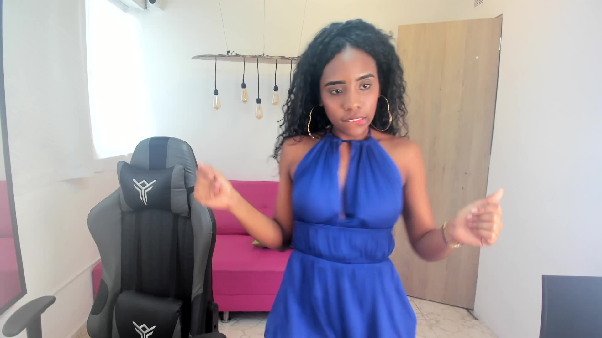 Lia_16のキャストのプロフィール | Stripchat