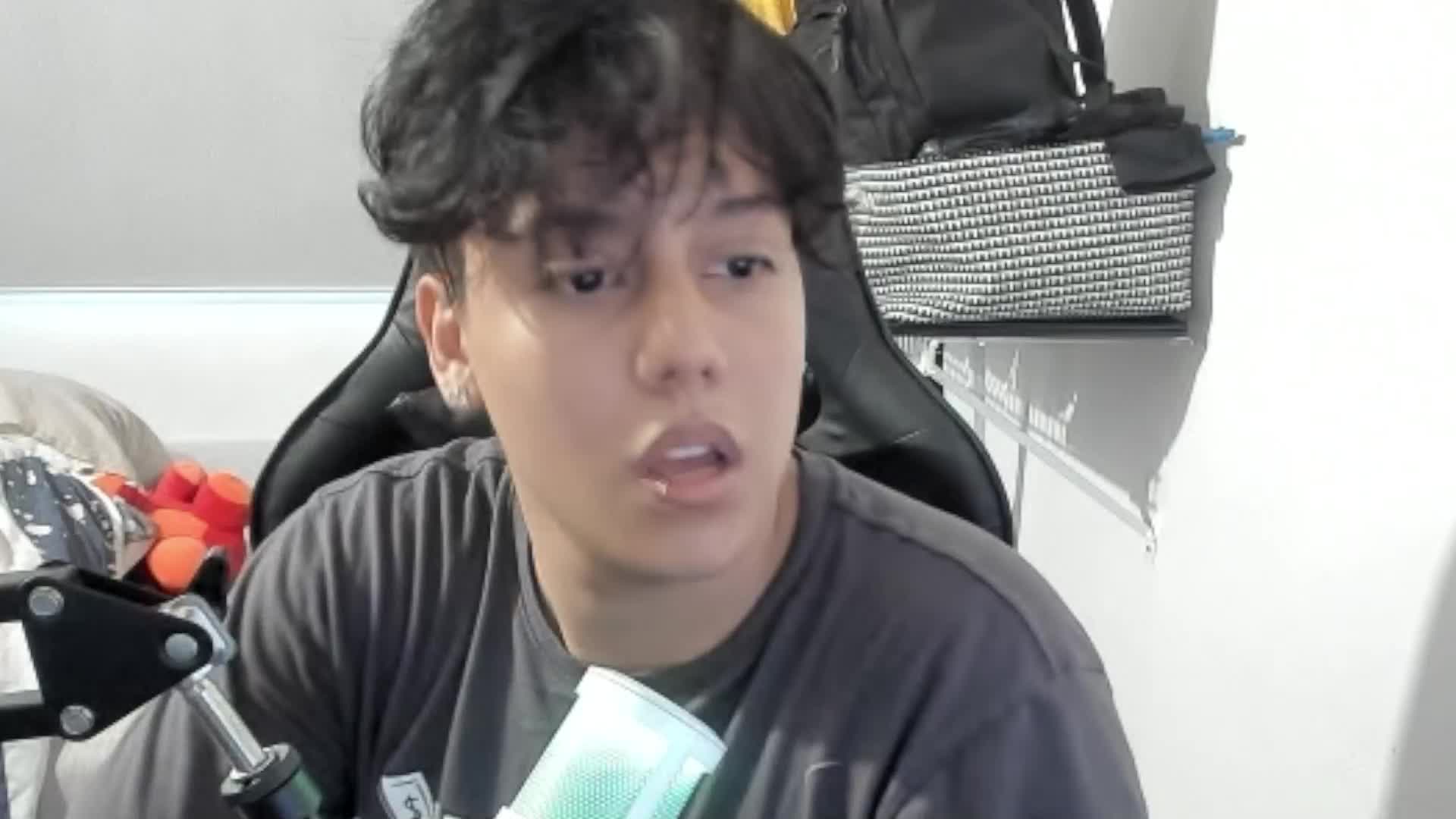 Vídeos XXX y shows de cámaras en directo de Mr_Mikez | xHamsterLive