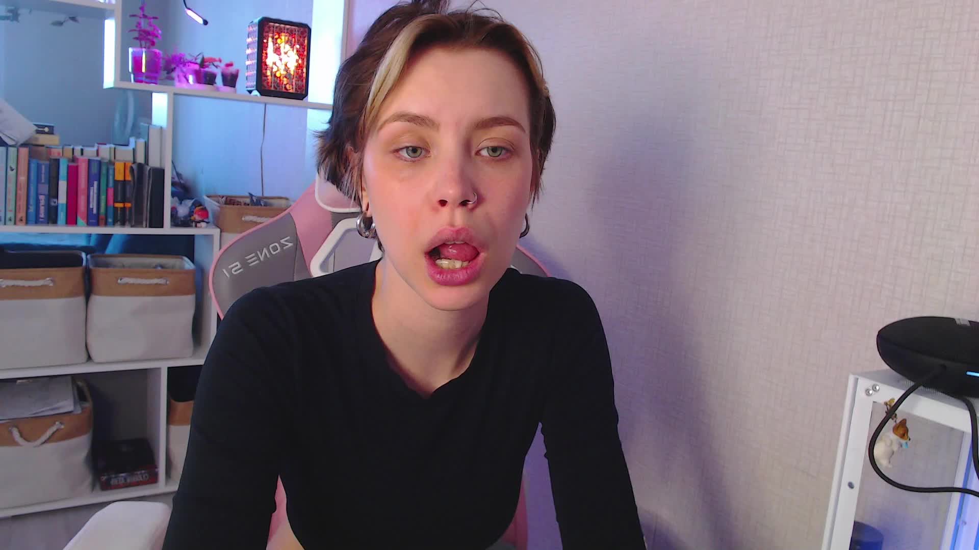 Milly_ross's XXX Videos & Recorded Live Shows | xHamsterLive