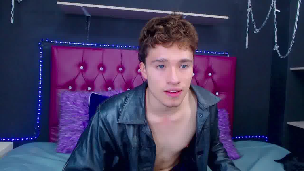 Alexander_aladino's XXX Videos & Recorded Live Shows | xHamsterLive