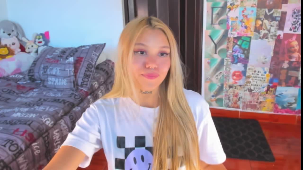 Vídeos XXX y shows de cámaras en directo de HalleyCometa | xHamsterLive