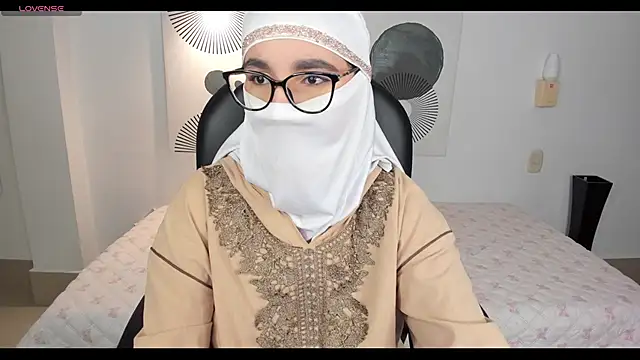 Ayha_khalaf's Sex Video Gallery - I love that you see me | Stripchat