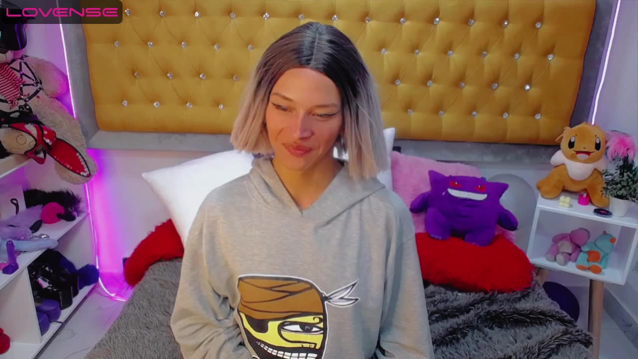 Summer_XO's XXX Videos & Recorded Live Shows | xHamsterLive