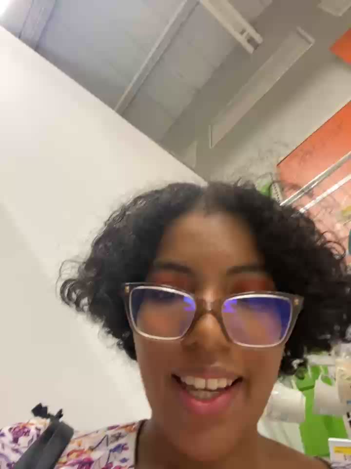 SheenaBrooke Webcam Model Profile | Spankbang Live