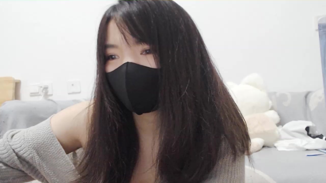 Xiaoruan_888 Cam Model Profile | Stripchat